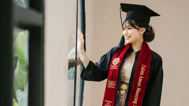 ¿Quién es Calista Amor Manurung, la futura doctora que se volvió viral ...