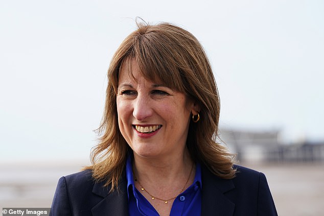 Rachel Reeves les dice a los jóvenes fuera del trabajo o que pierda sus ...
