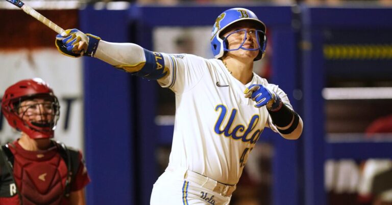 Softbol de UCLA eliminado de WCWS por Kaitlyn Terry de Texas Tech | UCV ...