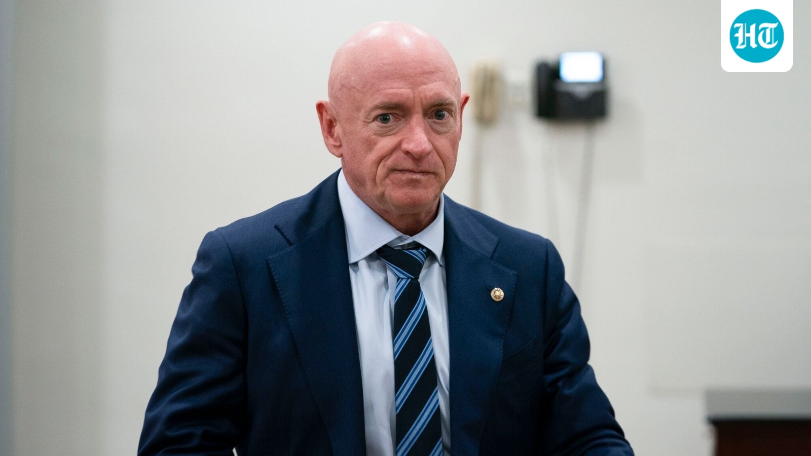 ¿Por qué el Pentágono investiga al senador de Arizona Mark Kelly ...