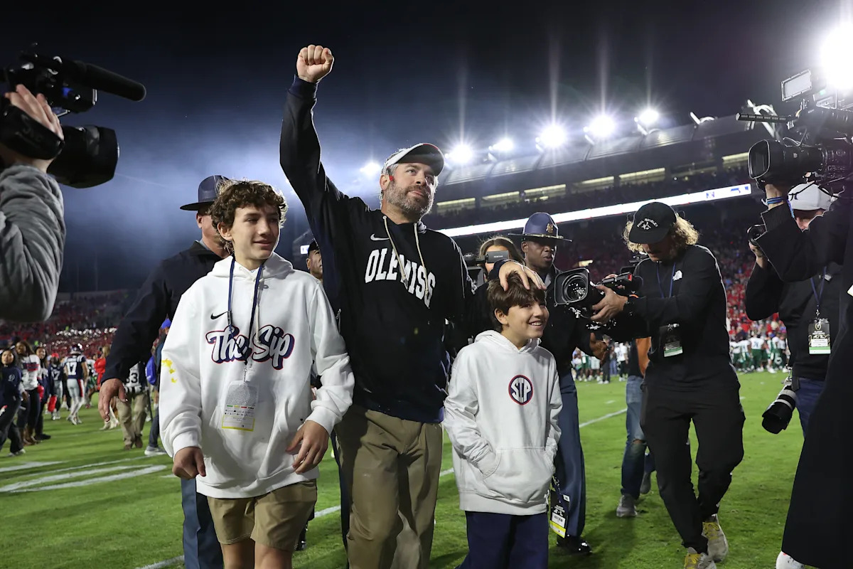 Pete Golding y Ole Miss ponen el agotador drama de Lane Kiffin en un ...